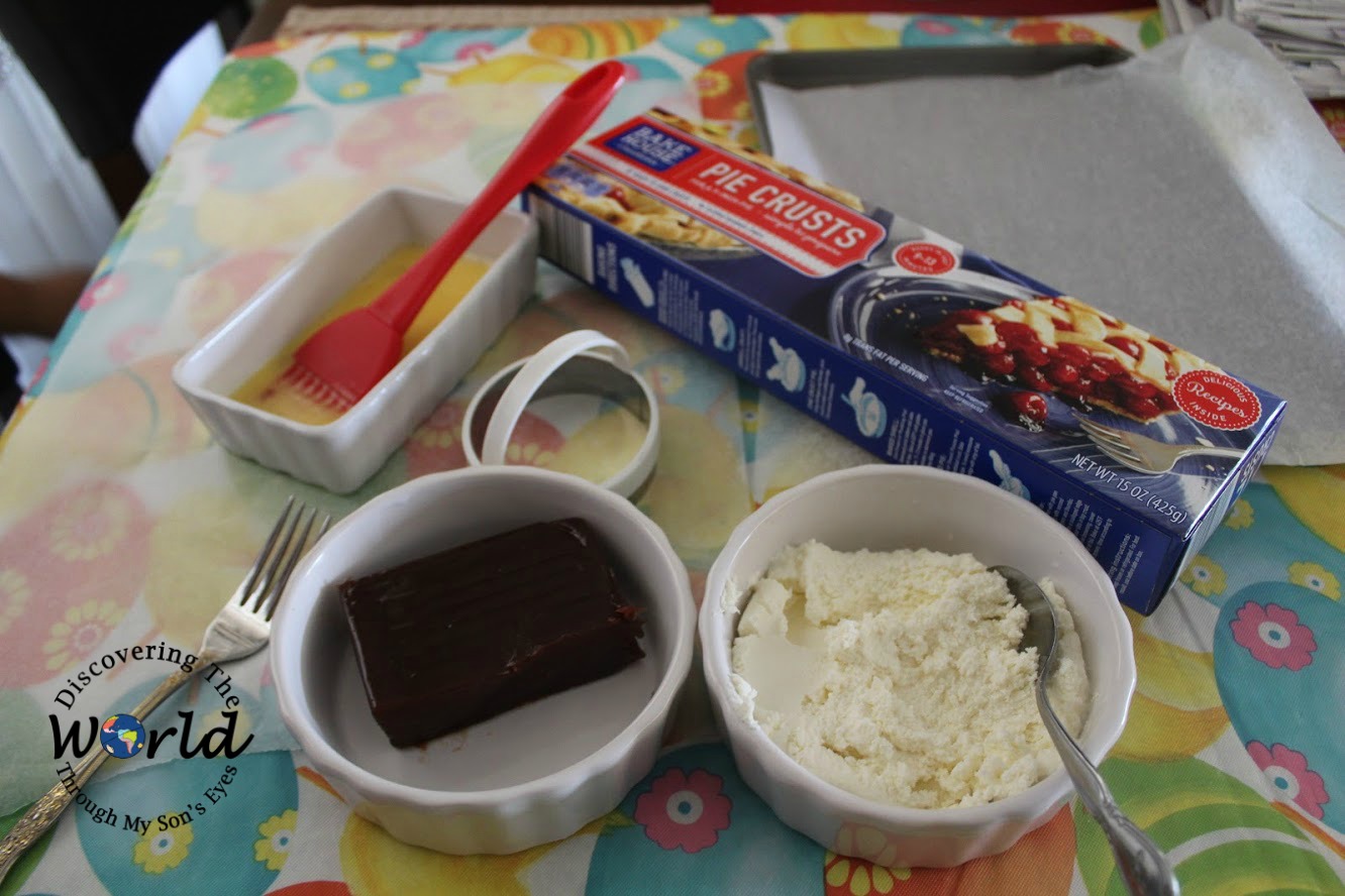 Cooking with Kids: Guava and Cream Cheese Pastry (Pastelillos de ...